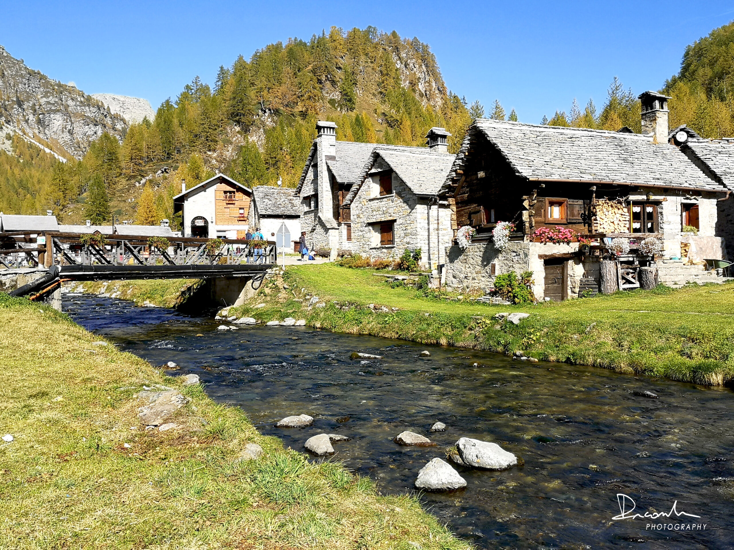 Escursione all'Alpe Devero: Lago Nero, Crampiolo e Lago delle Streghe